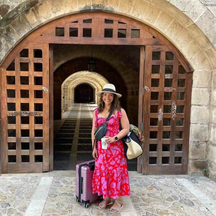 Ali Carr measurements, bio, height, weight, shoe, and bra size