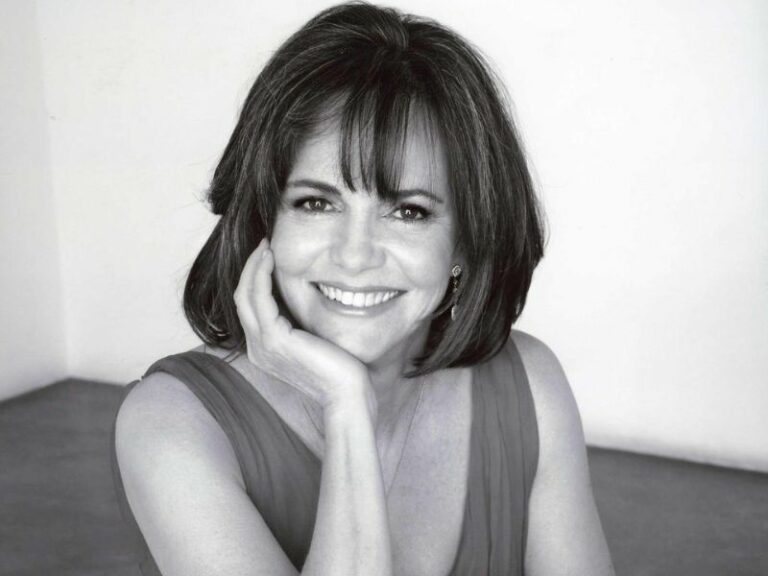 Sally Field measurements, bio, height, weight, shoe, and bra size