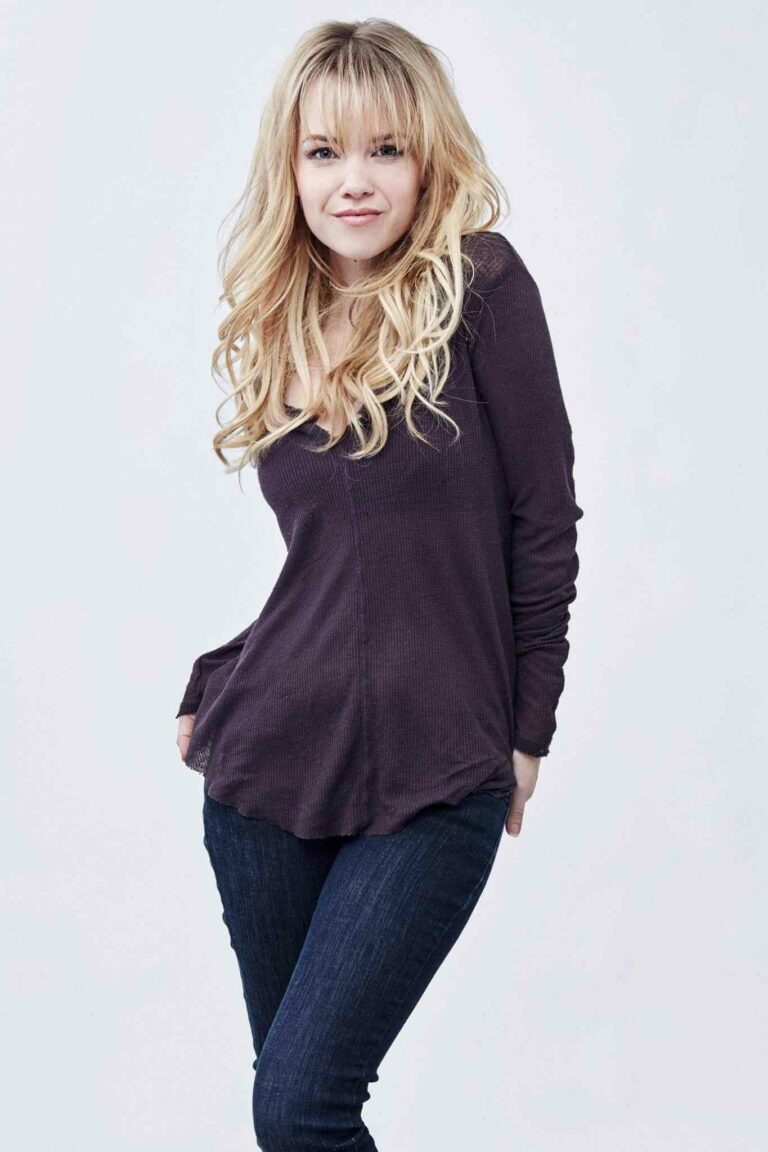 Abbie Cobb measurements, bio, height, weight, shoe, and bra size