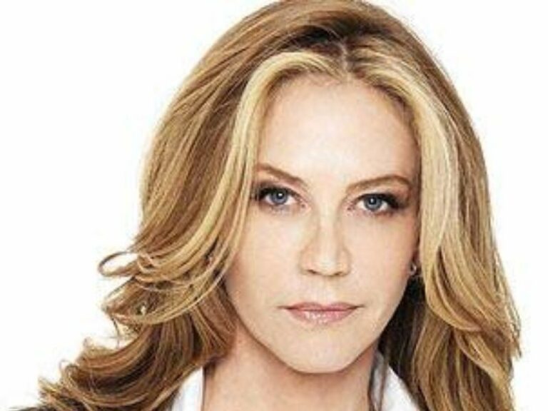 Ally Walker measurements, bio, height, weight, shoe, and bra size