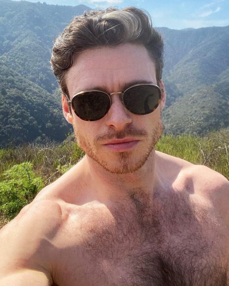 Richard Madden measurements, bio, height,weight, shoe