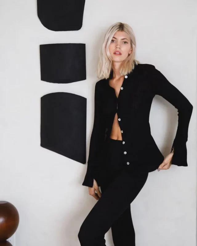 Devon Windsor measurements, bio, height, weight, shoe and bra size