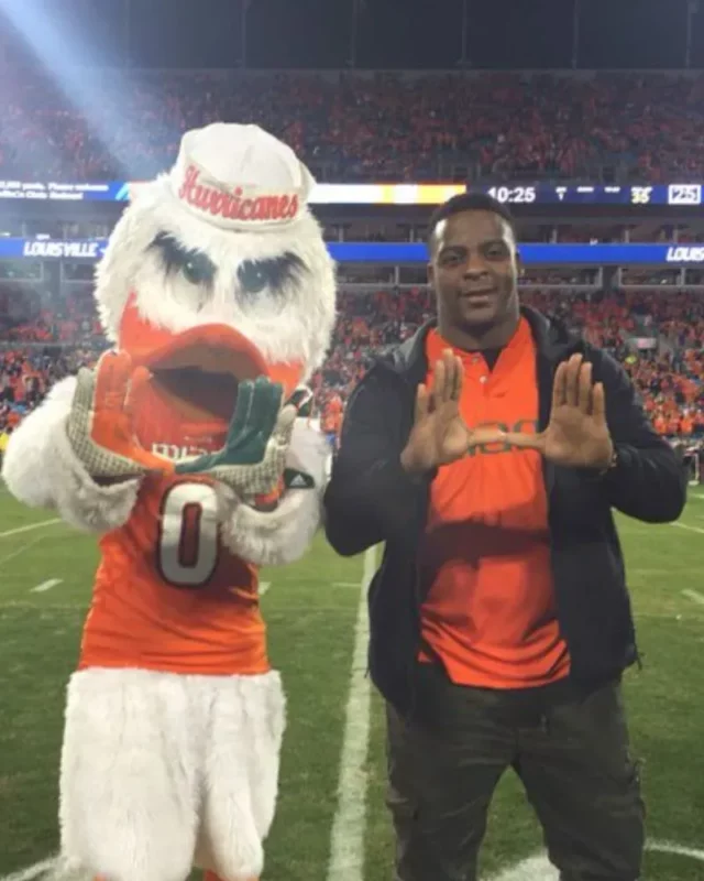 Clinton Portis Measurements, bio, height, weight, shoe size